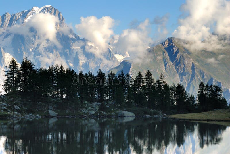 Arpy lake stock image. Image of reflecting, morning, monte - 6261969