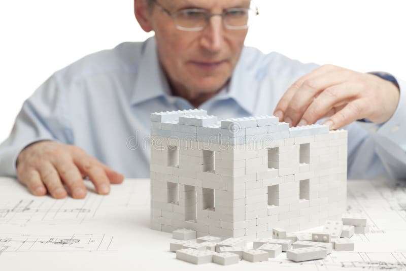 Arquitecto Construyendo Una Casa Foto de archivo - Imagen de concepto ...