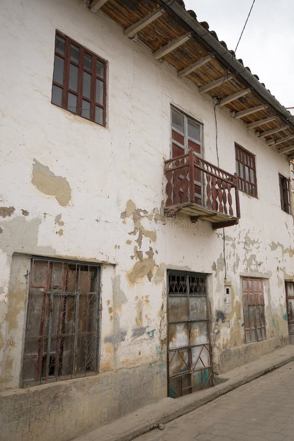 Arquitectura Colonial En Ecuador Foto de archivo - Imagen de colonial ...