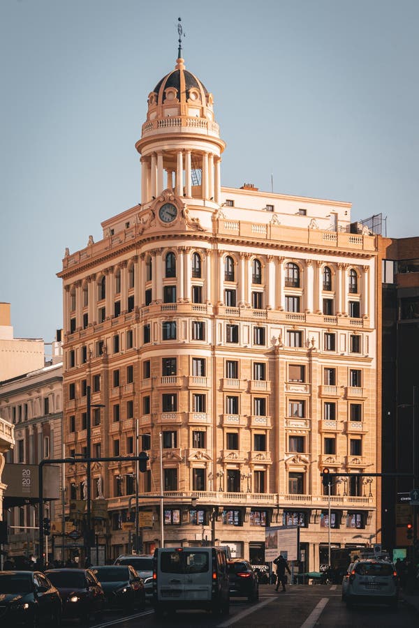 Arquitectura De Gran Via En Callao En Madrid Spain Foto editorial - Imagen de inquilino ...