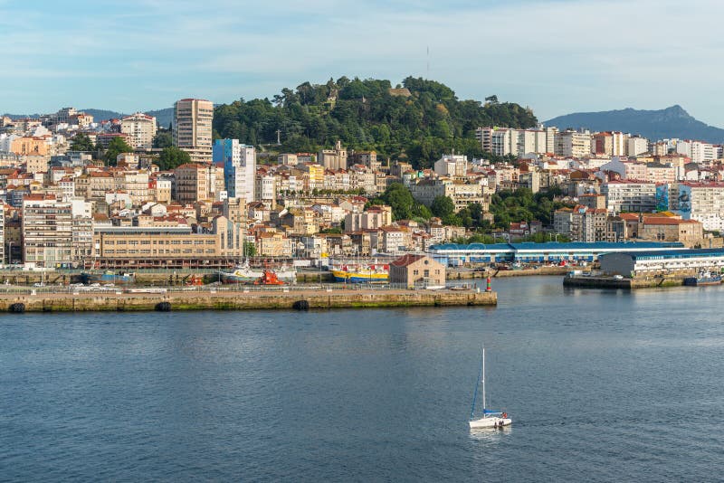 Arquitetura Da Cidade De Vigo, Galiza, Espanha Foto de Stock Editorial ...