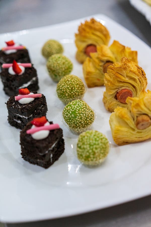 Chinese Art Sculpture Delightful Bite-Sized Desserts: a Perfect Harmony ...