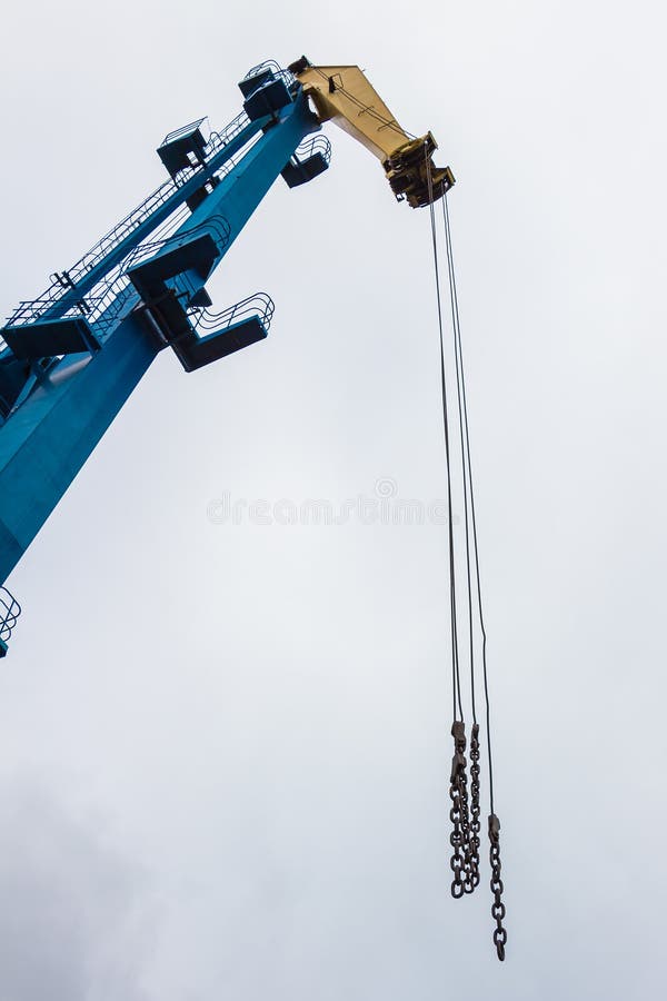 Arrow of portal crane stock photo. Image of chain, reliability - 77907684