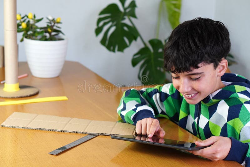 Art, Creativity and Technology in Children. Child Watching on the ...