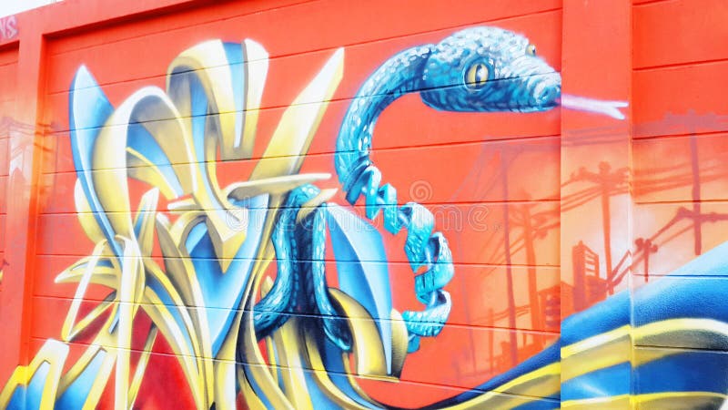 Art De Serpent De Graffiti Sur Le Mur Photo stock éditorial - Image du ...