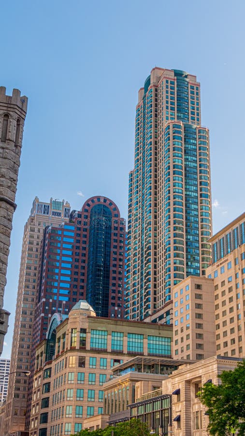 Art Deco Architecture in Chicago - CHICAGO, USA - JUNE 12, 2019 ...