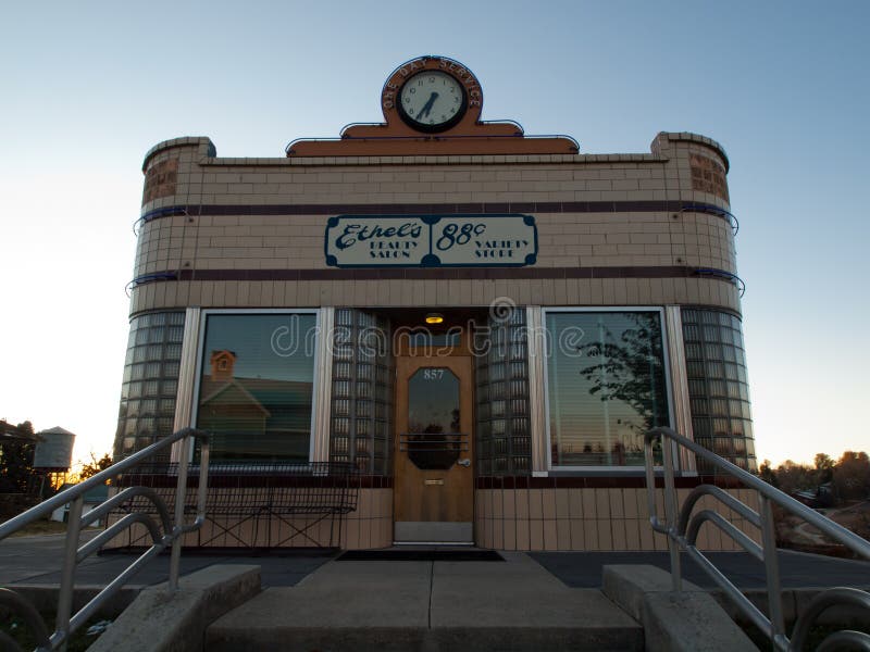 Art Deco Store photo éditorial. Image du lakewood, déco - 42047546