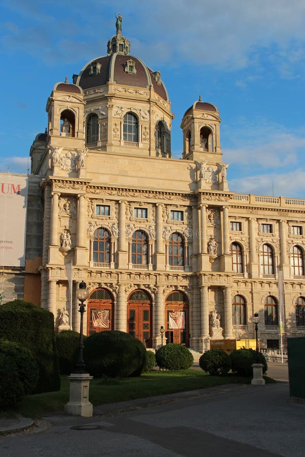 Art Gallery (kunsthistorisches Museum) in Vienna - Austria Stock Photo ...