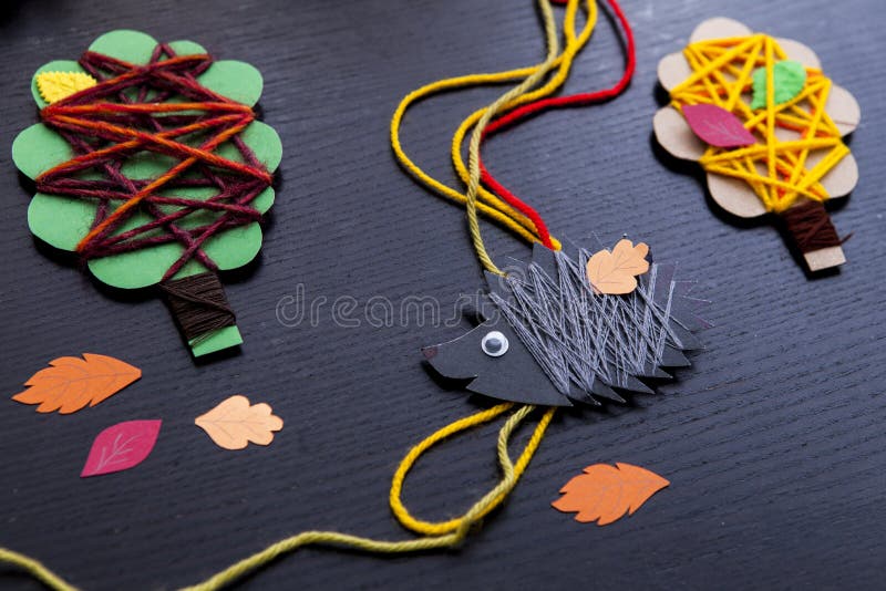 Art and Handswork for Children with Woolen Threads, Leaves, Herbarium ...