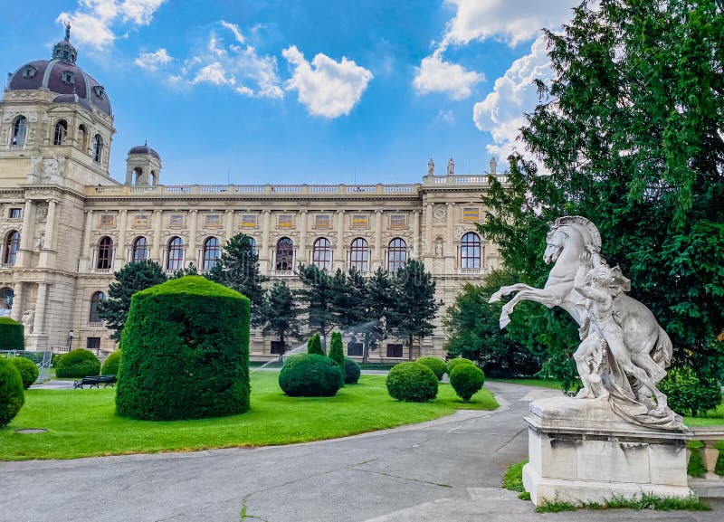 The Art History Museum in Vienna Editorial Stock Photo - Image of ...