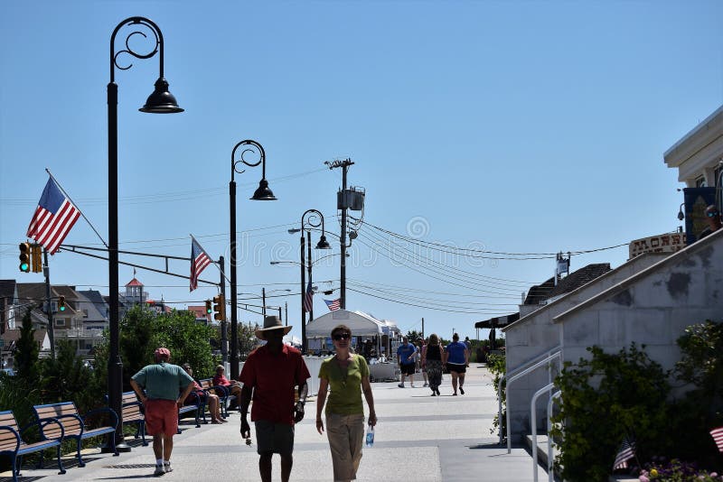 Art show editorial image. Image of promenade, beach, show - 98079060
