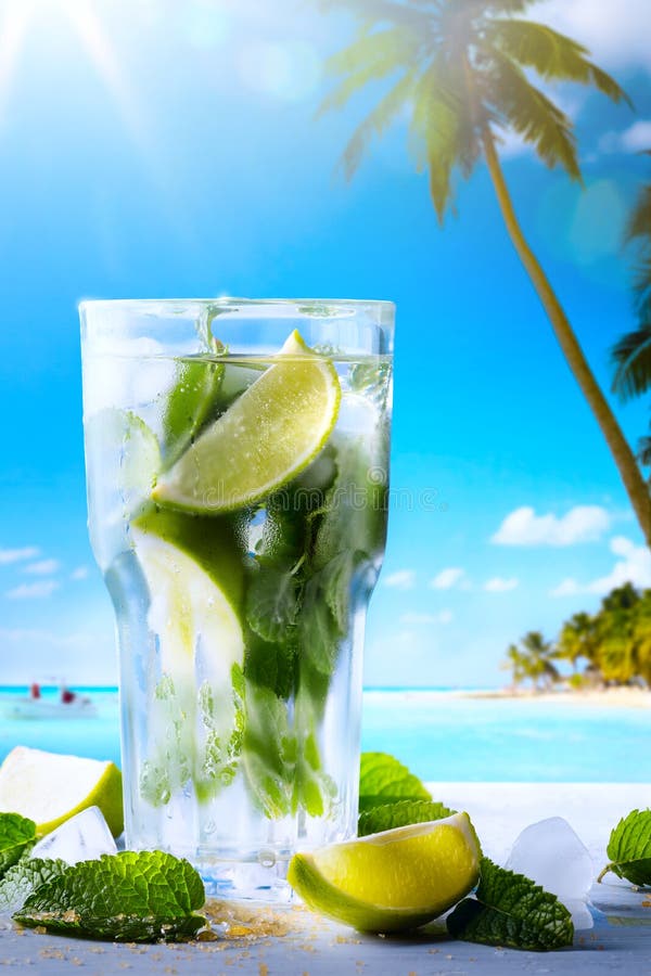 Tropic Summer Vacation; Exotic Drinks on Blur Tropical Beach Background ...