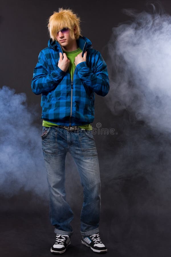 Art und Weise emo Portrait stockbild. Bild von kerl, gefühl - 14991599