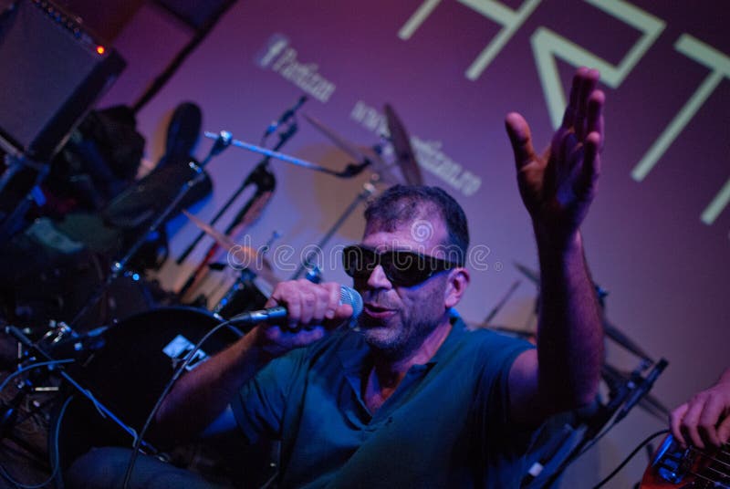 Artanu editorial stock image. Image of show, plesca, bass - 42128049