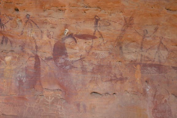 Arte aborigen de la roca foto de archivo. Imagen de creencia - 2674398
