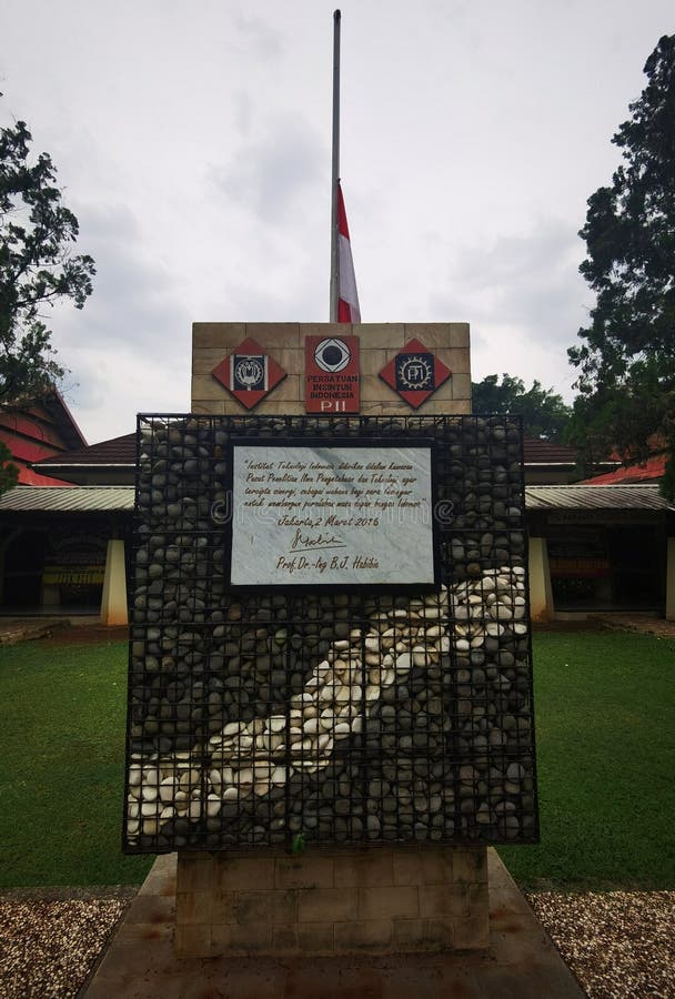 University ITS editorial stock image. Image of universitas - 202950054