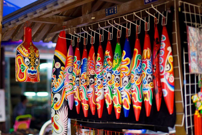 Artesan?a popular china foto de archivo. Imagen de herramienta - 27940818