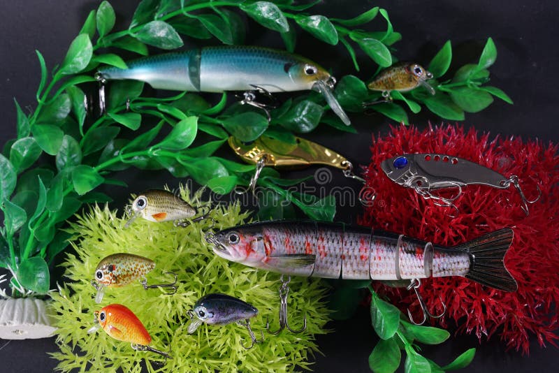 Artificial Aquarium with Artificial Fish that are Good for Fishing for ...