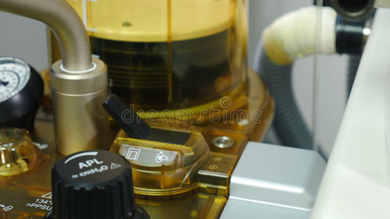 Artificial Lung Ventilation and Anesthesiologist Hand Switching Level ...