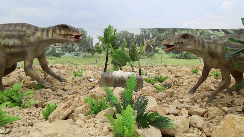 Artificial Moving Dinosaurs Stock Video - Video of replica, jurassic ...