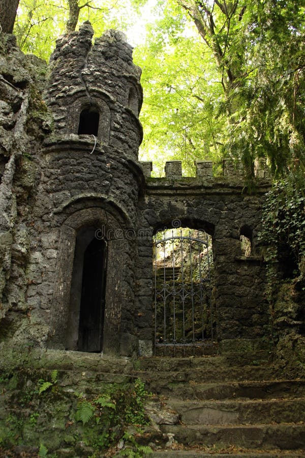 Artificial ruins stock image. Image of sand, abandoned - 59779855