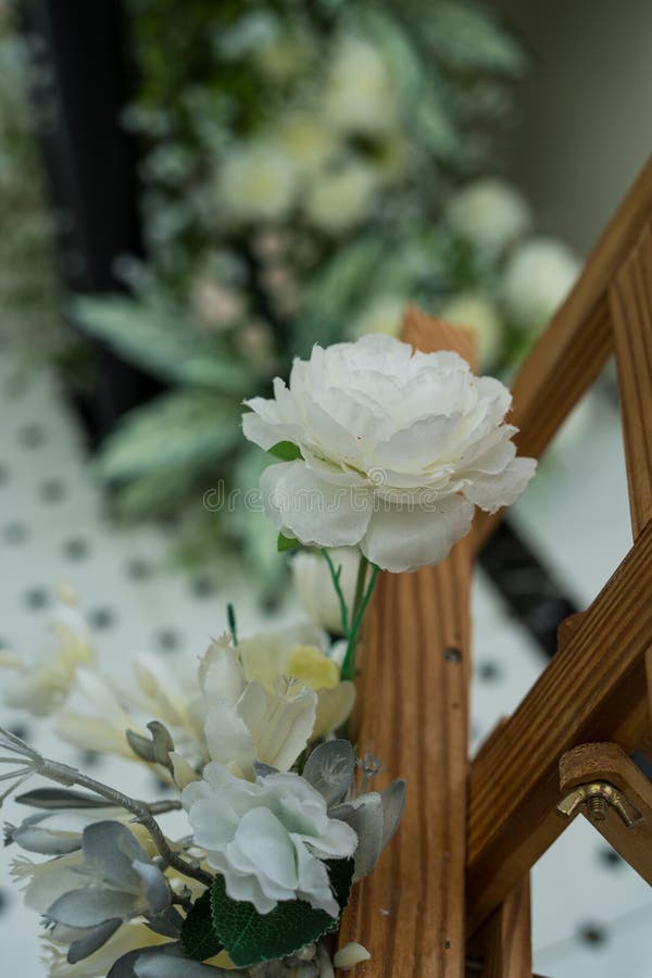 Artificial White Flower Decoration in Stairs, Decoration of a Wedding ...