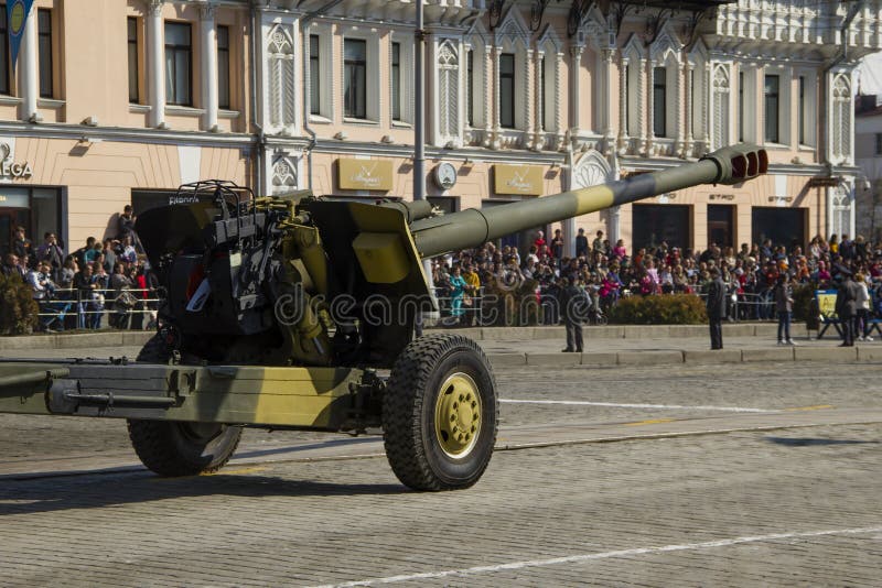 Artillery editorial photo. Image of vehicle, 1945, russia - 25526946