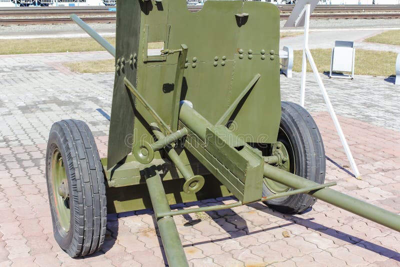 The artillery gun of 1942 stock image. Image of artillery - 115078671