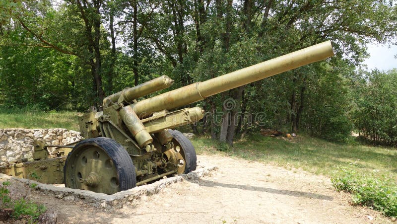 Artillery piece stock image. Image of howitzer, piece - 130007341