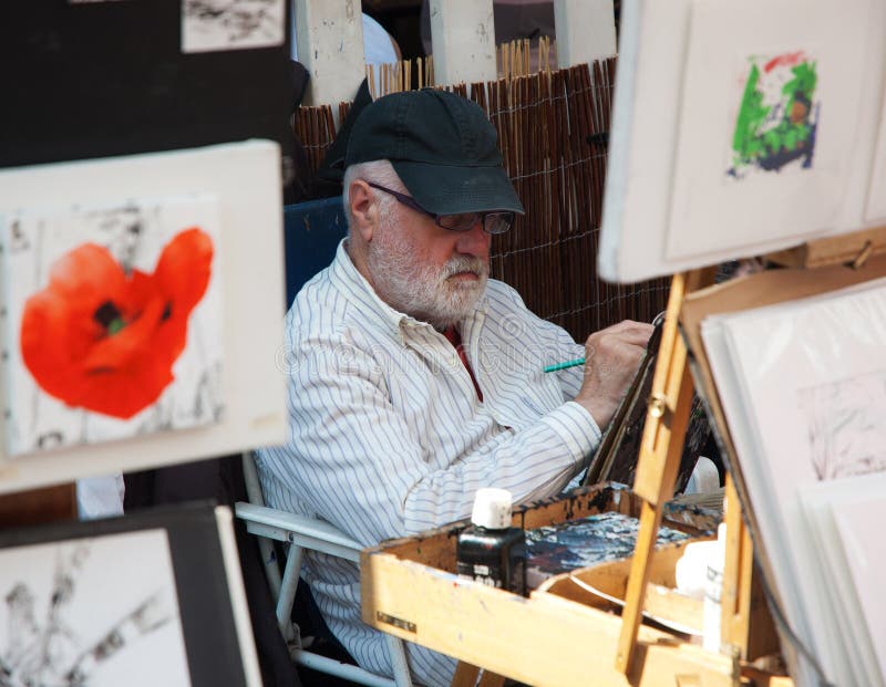 Artist Drawing on Montmartre Editorial Stock Image - Image of city ...