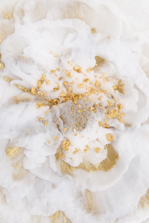 Artistic Decoration Made of Epoxy Resin and Sequins. Epoxy Resin Paint ...