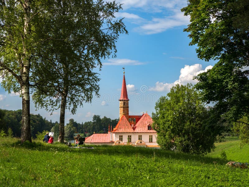 Artists on the Nature Drawing the Ancient Castle Stock Photo - Image of ...