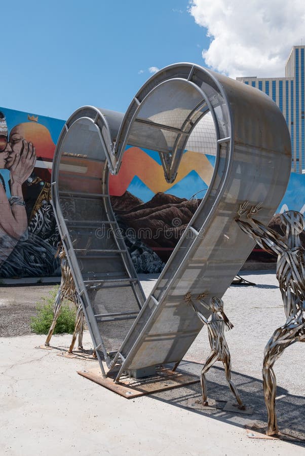 Artwork in Downtown Reno, Nevada Editorial Photography - Image of loony ...