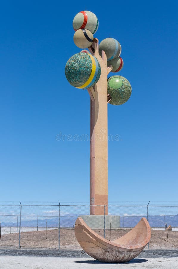 Metaphor: the Tree of Utah editorial photography. Image of bizarre ...