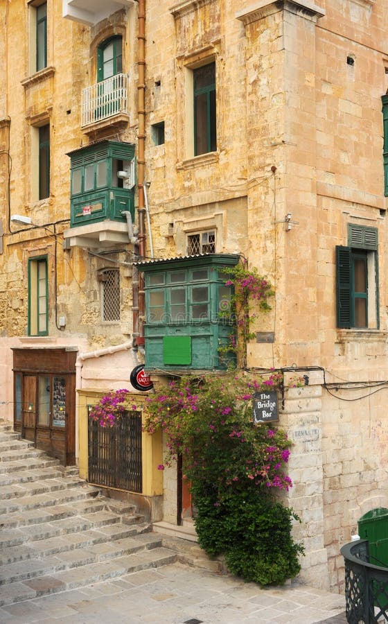 As Ruas Catitas De Valletta, Malta. Imagem Editorial - Imagem de caixa ...