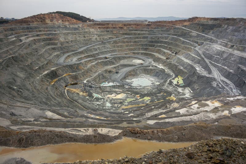 Asarel Medet, Bulgaria imagen de archivo. Imagen de bulgaria - 35704415