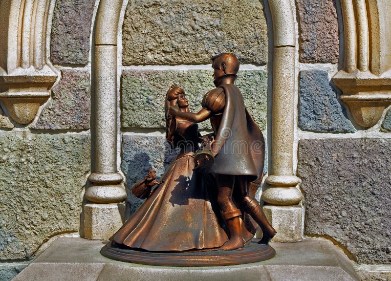 Aschenputtel- Und Prinzbezaubern Redaktionelles Stockbild - Bild von ...