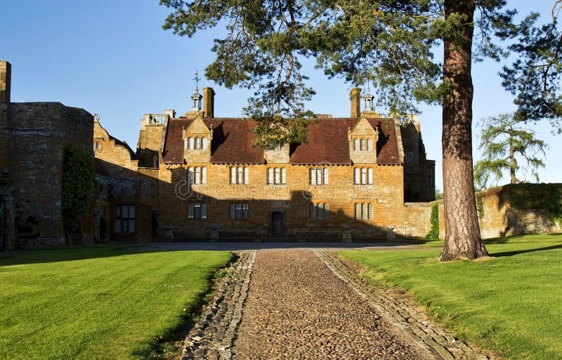 Ashby Saint Ledgers Manor House Foto de archivo - Imagen de ...