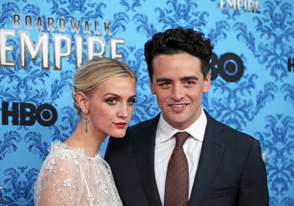 Ashlee Simpson and Vincent Piazza Editorial Image - Image of season ...