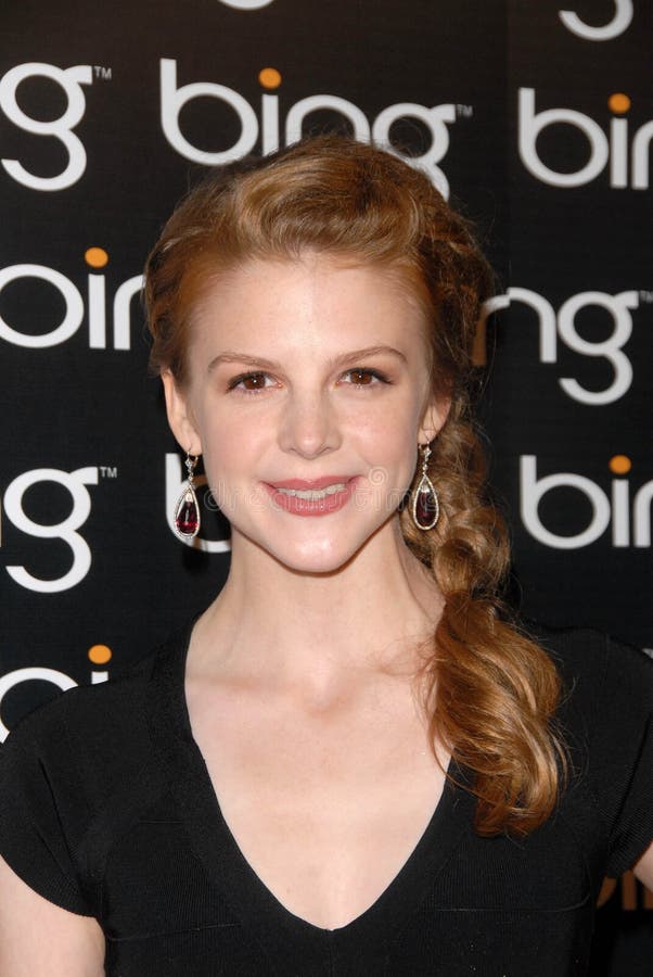 Ashley Bell imagen de archivo editorial. Imagen de lanzamiento - 25959089