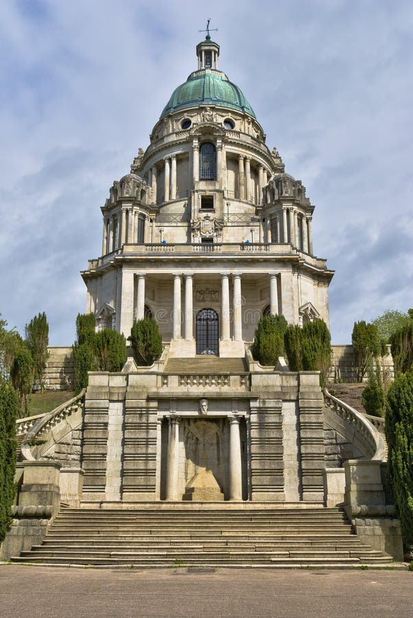 Ashton Memorial stock image. Image of dome, tourist, clouds - 19667371