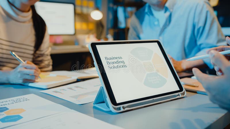 Asia Businesspeople Meeting Plan Analysis Statistics Brainstorm and ...