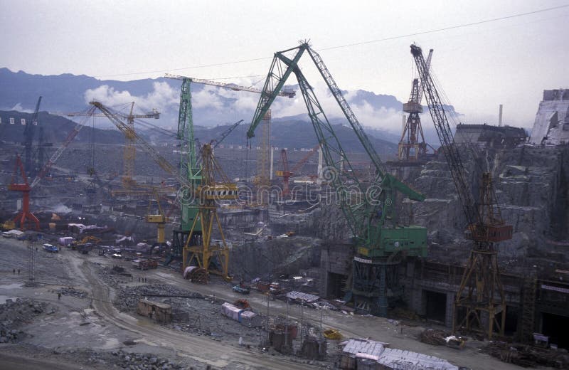 ASIA CHINA YANGZI RIVER editorial stock photo. Image of damm - 46753248