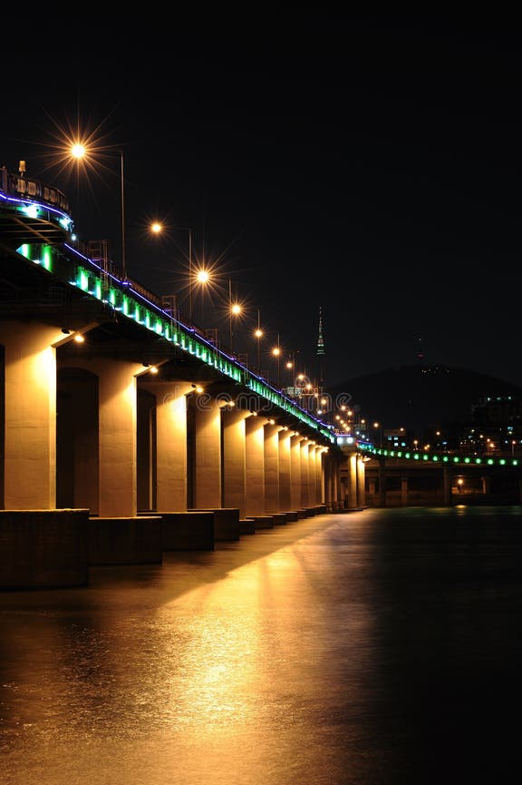 Asia editorial stock photo. Image of korea, column, reflector - 82435273