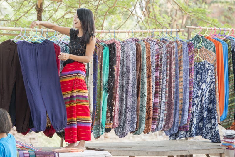 Asia myanmar bagan shops editorial photo. Image of myanmar - 58951946