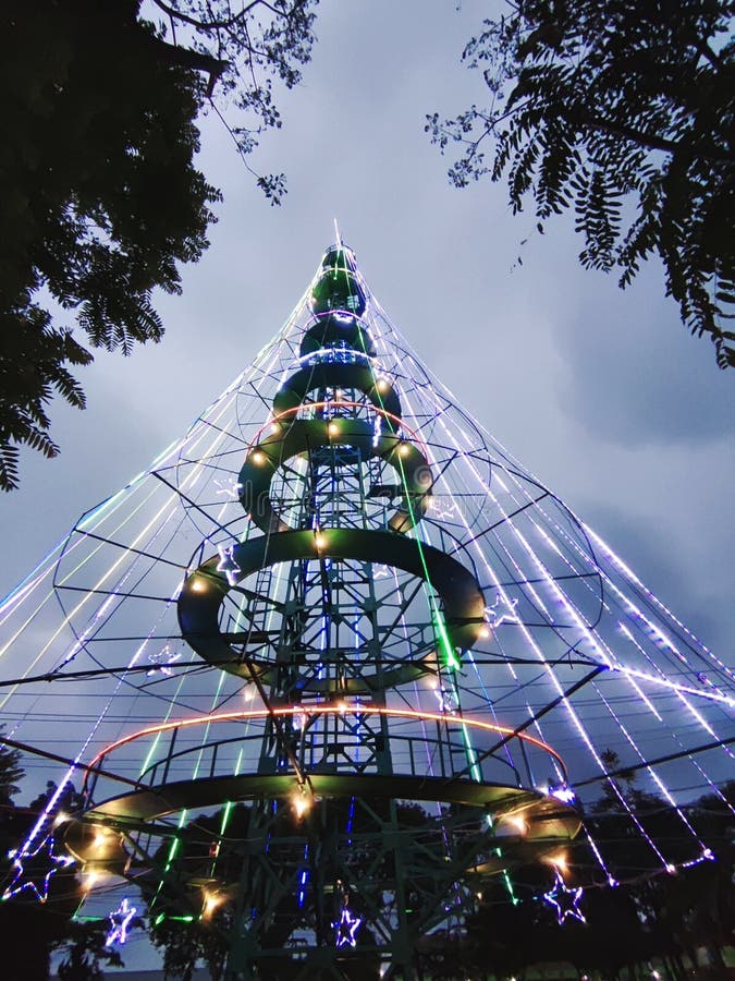 Asia& X27;s Largest Christmas Tree, in Photo from Below. and so Pretty ...