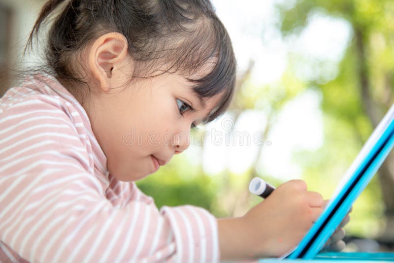 Asian Children Learn To Draw in the Classroom Stock Photo - Image of ...