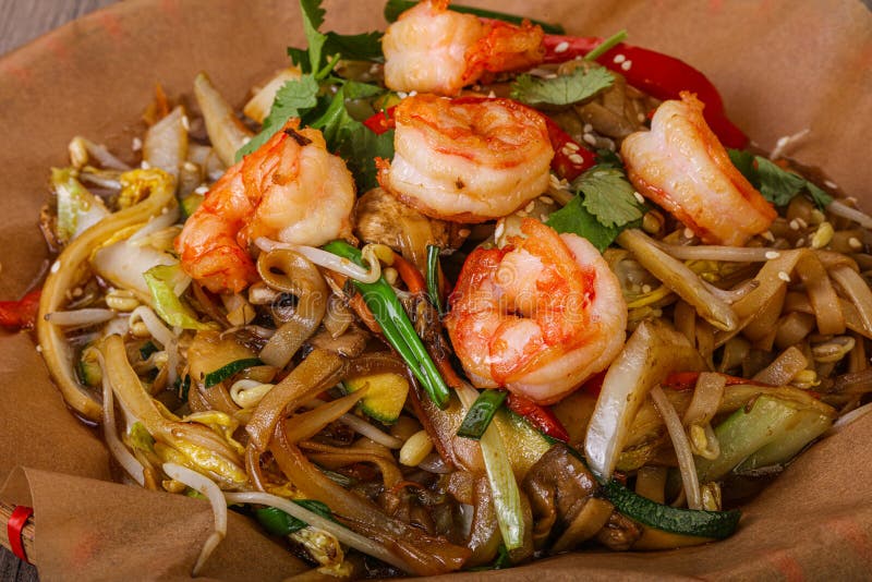 Asian Cuisine - Wok with Prawn Stock Image - Image of meal, lunch ...