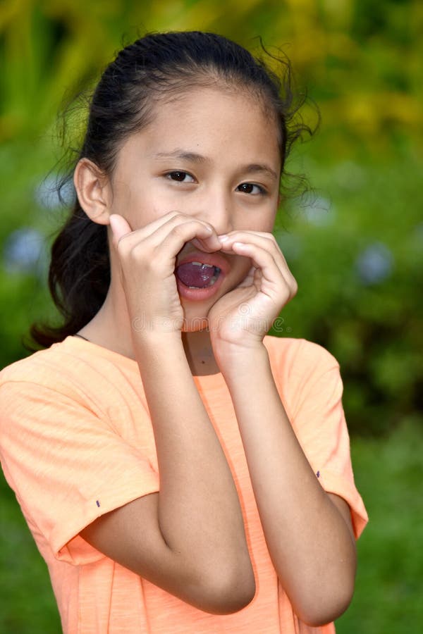 An an Asian Female Shouting Stock Image - Image of aloud, loud: 157972739