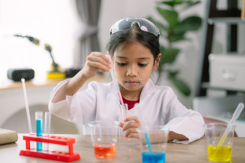 Asian Girl Doing Chemical Experiments at the Lab Stock Image - Image of ...